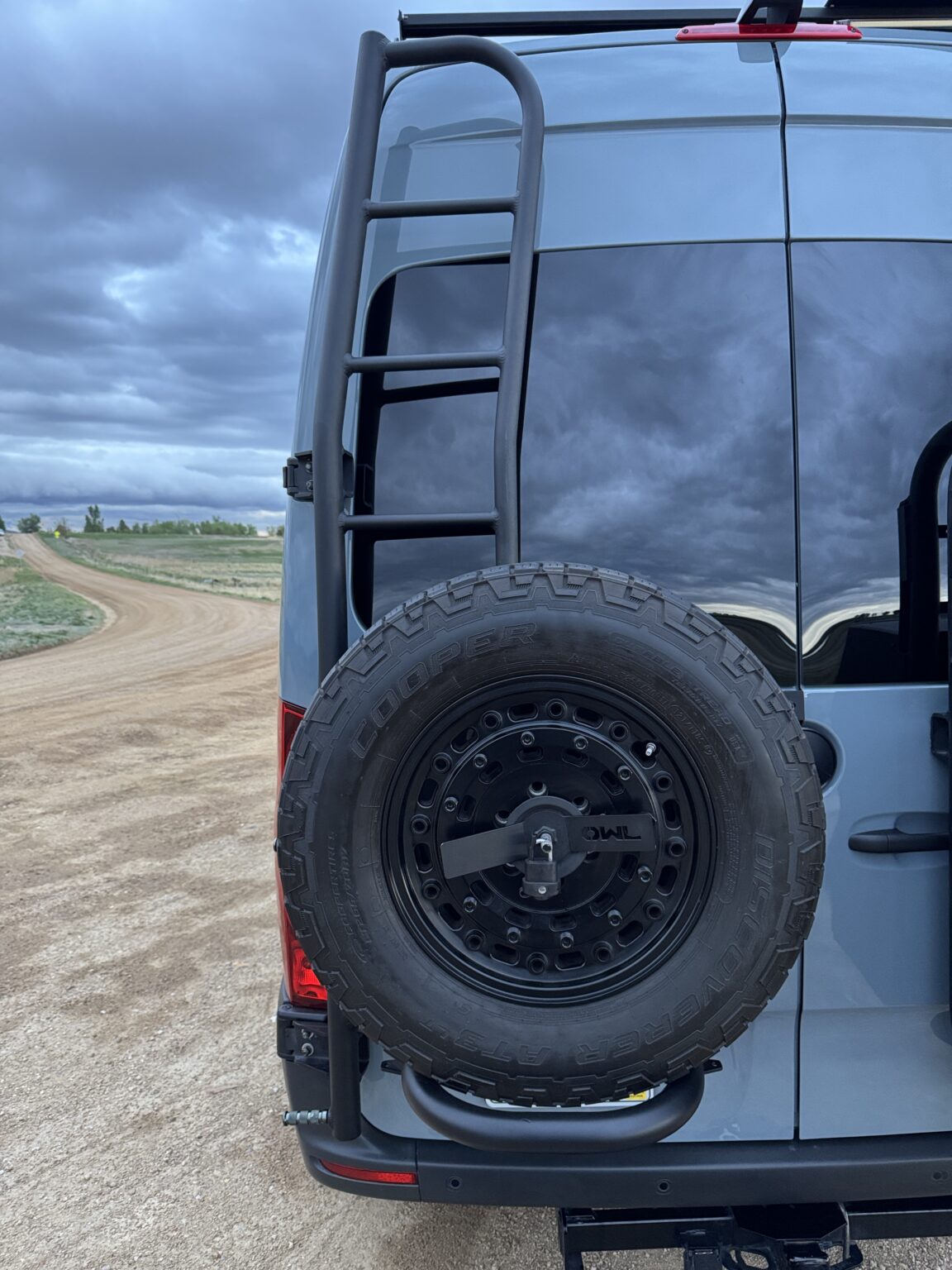 TOURIG 2022 Sprinter 144 4×4: Rare Seat 4 / Sleep 4 Custom Build ...