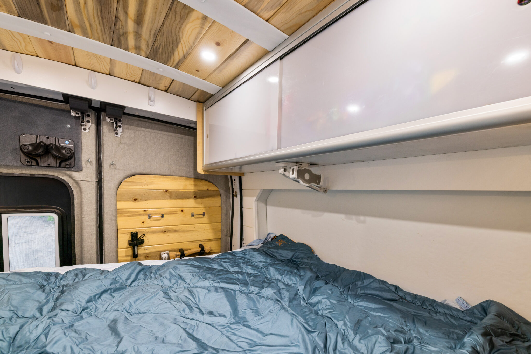 2021 Ford Transit AWD Hi Roof with internal bike and ski storage ...