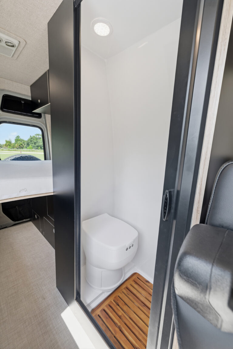 Mercedes Sprinter 2022 Professional Build, Off-Grid, Low Miles ...