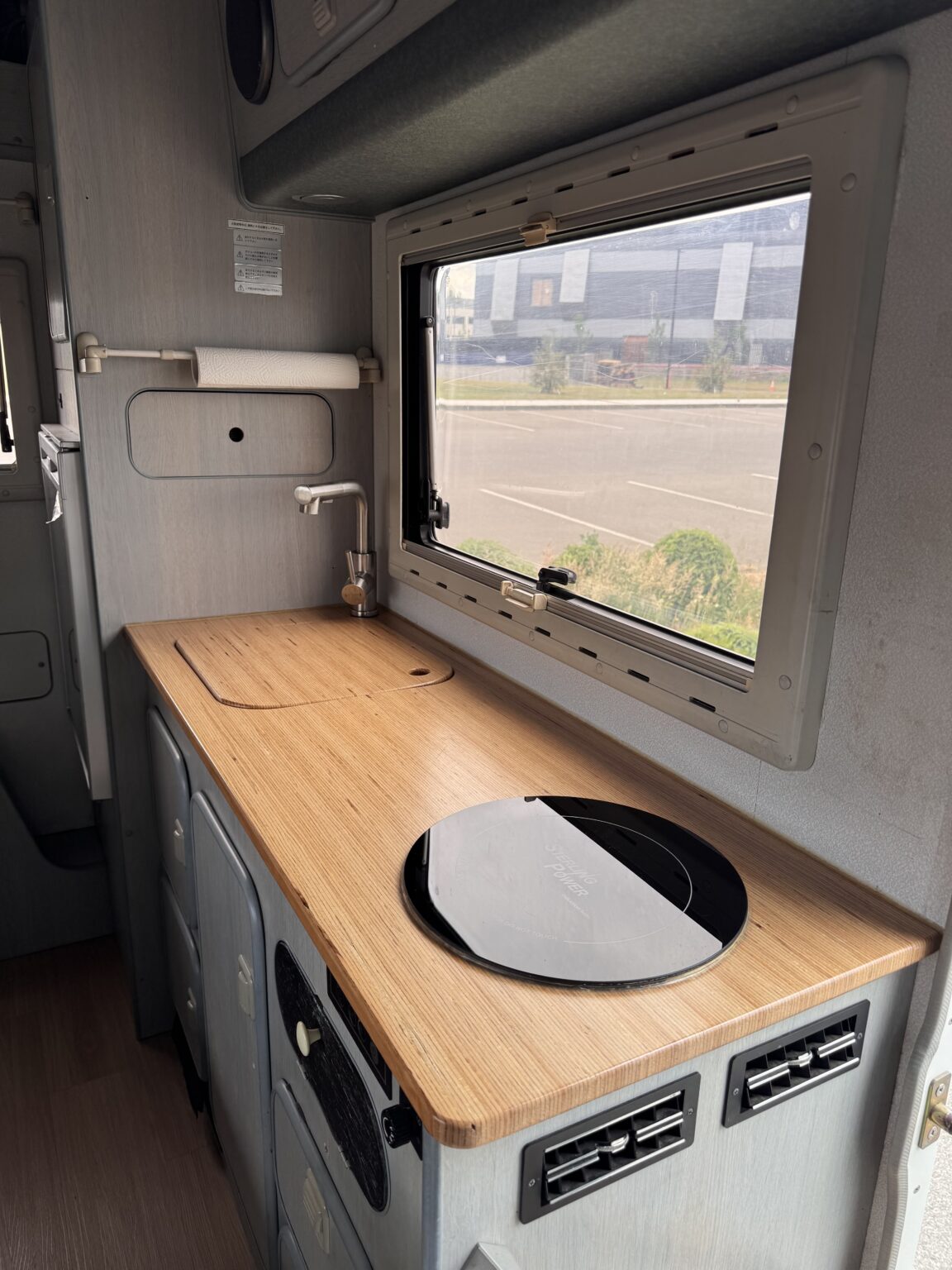 1998 Mitsubishi Delica 4×4 - Vanlife Trader