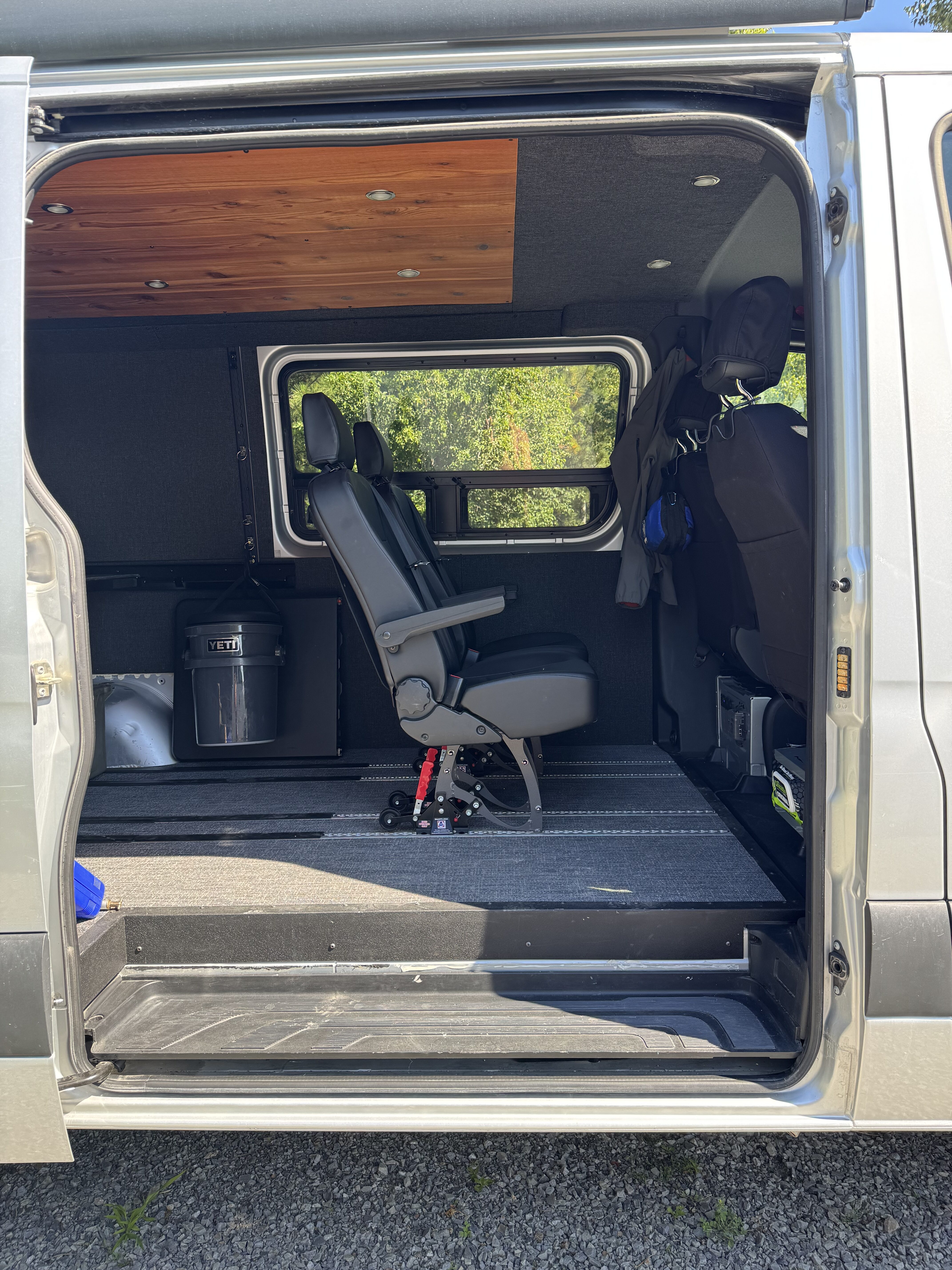2019 Mercedes Sprinter 4×4 - Vanlife Trader